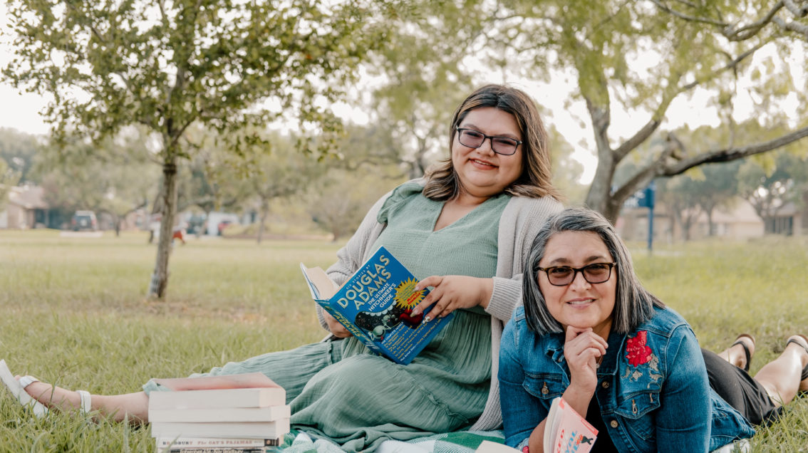 How Nonprofit The Traveling Library is Bringing Literary Access to Our ...